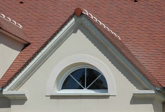 Corniches : Eléments de corniches évidées avec où sans faux joints ...