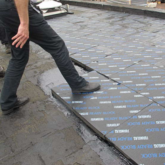 Isolant thermique en verre cellulaire parementé en surface et étanche | FOAMGLAS READY BLOCK T4 ...