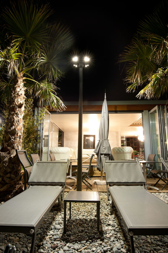 Luminaire urbain à led en forme de fleur ultra modulable | Margo - RAGNI