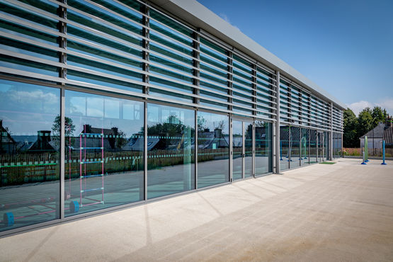 Mur-rideau aluminium à ossature unique : VEC, VEP, Aspect grille ...