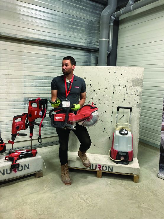 Plateforme de batterie sans fil 22 V connectée compatible avec 70 outils électroportatifs ...