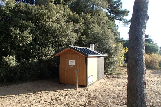 Toilettes publiques autonomes à lombricompostage | Le Saniter - SANISPHERE